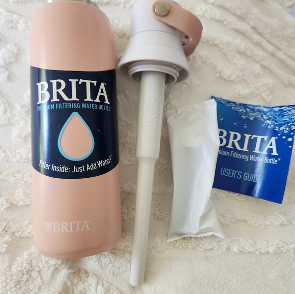 Brita | Dining | Nwt Brita Filtering Water Bottle With Flip Top Hinged ...